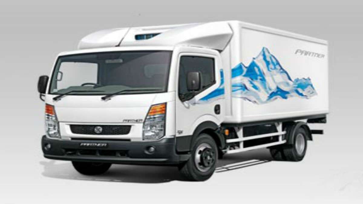 Ashok Leyland Launches Partner LCV And MITR Mini Bus - Telugu DriveSpark