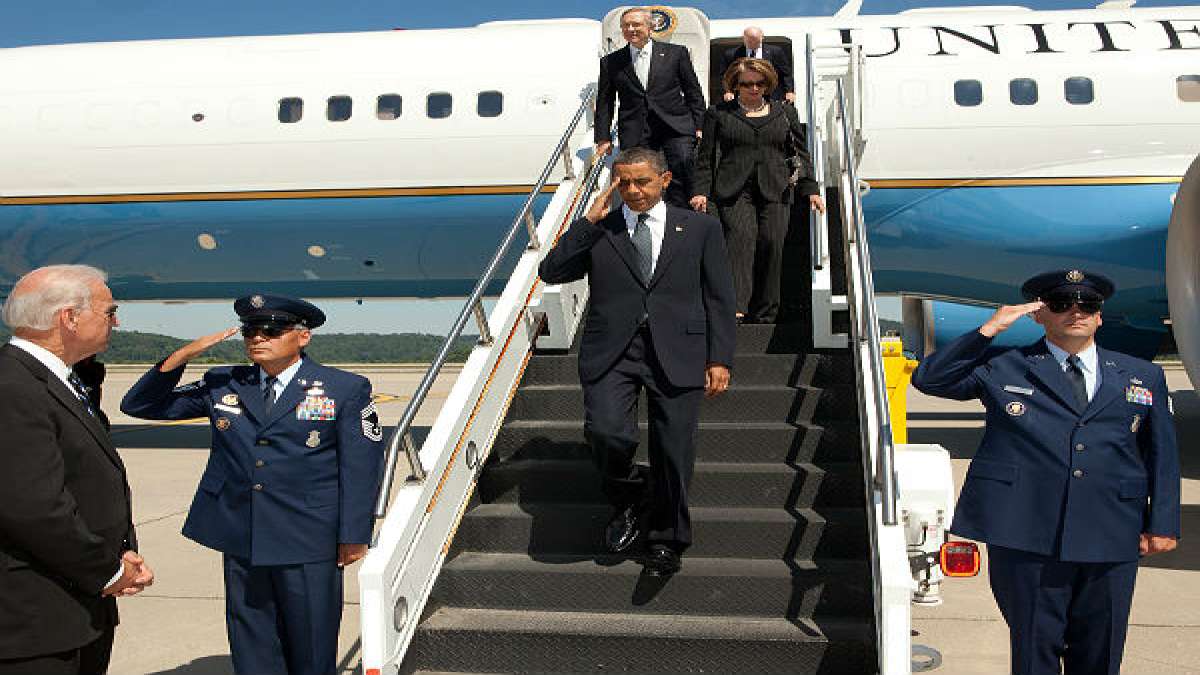 Air Force One: A Look Into Obama's Flying Fortress - Telugu DriveSpark